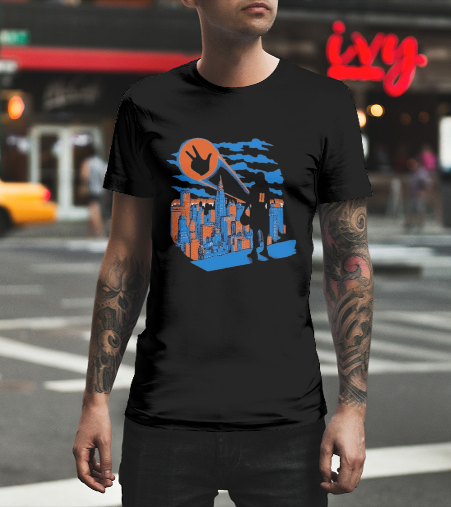 New York Knicks Jalen Brunson NYC Skyline Hero Hand T-Shirt