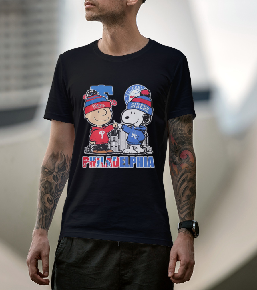 Charlie Brown And Snoopy Fist Bump Phillies Sixers Philadelphia T-Shirt