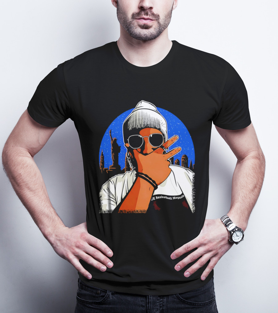 CE Basketball Magazin NYC Skyline Statue Of Liberty Statue Peace Sign T-Shirt