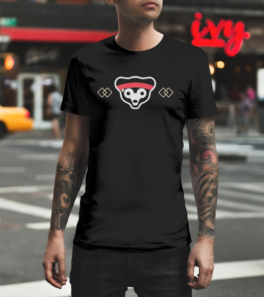 Cubs Race To Wrigley Bear Headband T-Shirt