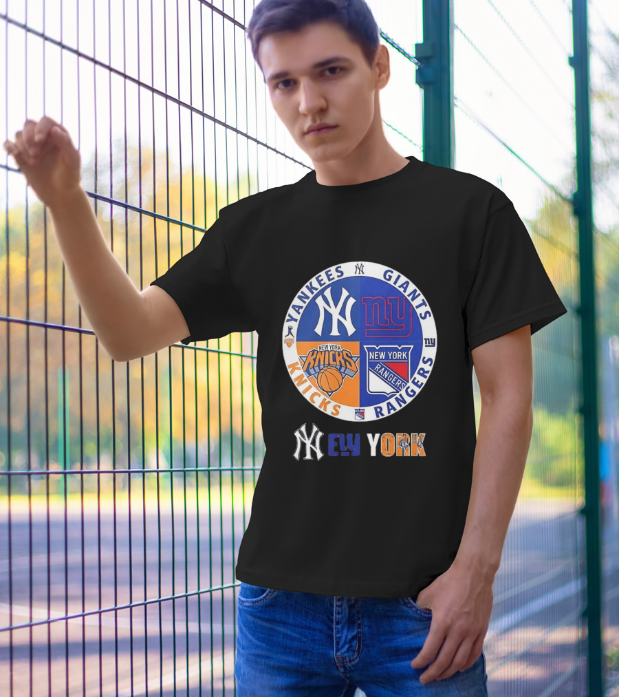 Yankees Giants Knicks Rangers New York Sports Teams Logos T-Shirt
