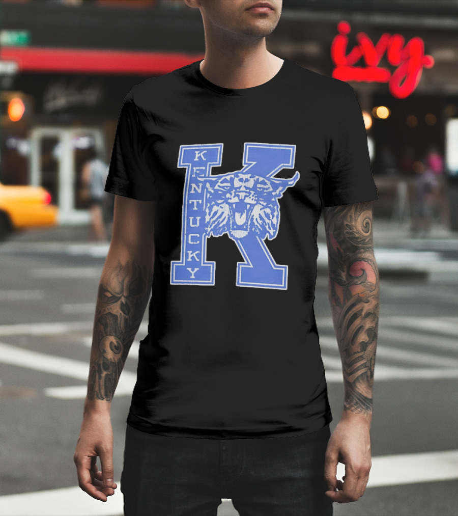 Kentucky Wildcats NCAA Distressed Block Letter K Wildcats Head T-Shirt