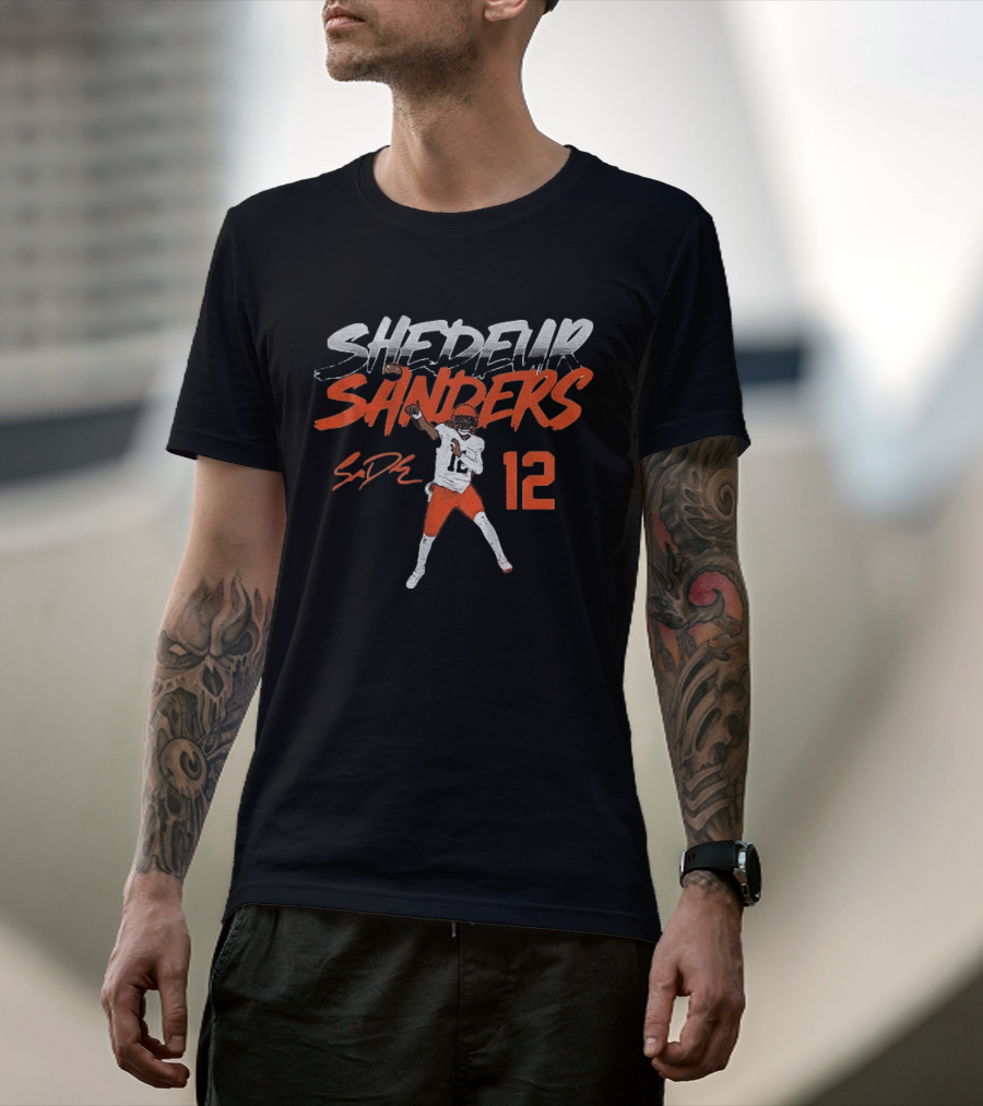 Shedeur Sanders Football Pose Number 12 Cleveland Player T-Shirt