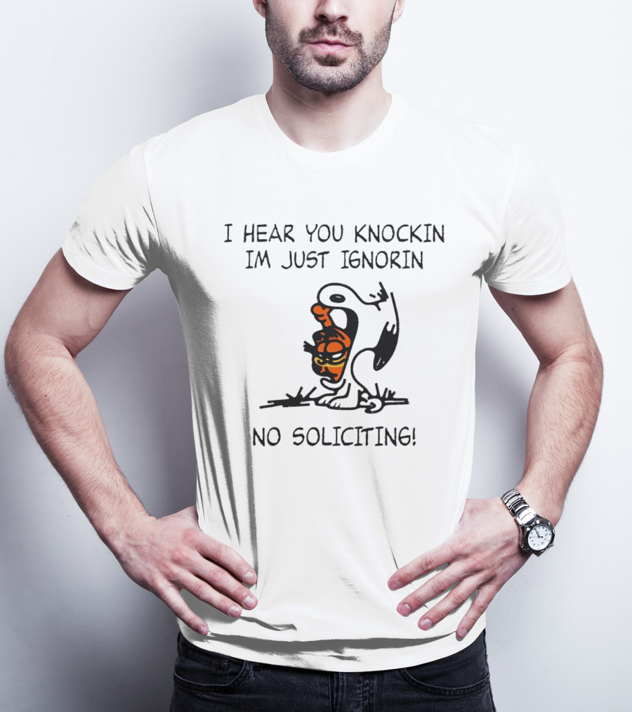 I Hear You Knockin Im Just Ignorin No Soliciting Cartoon Cat T-Shirt