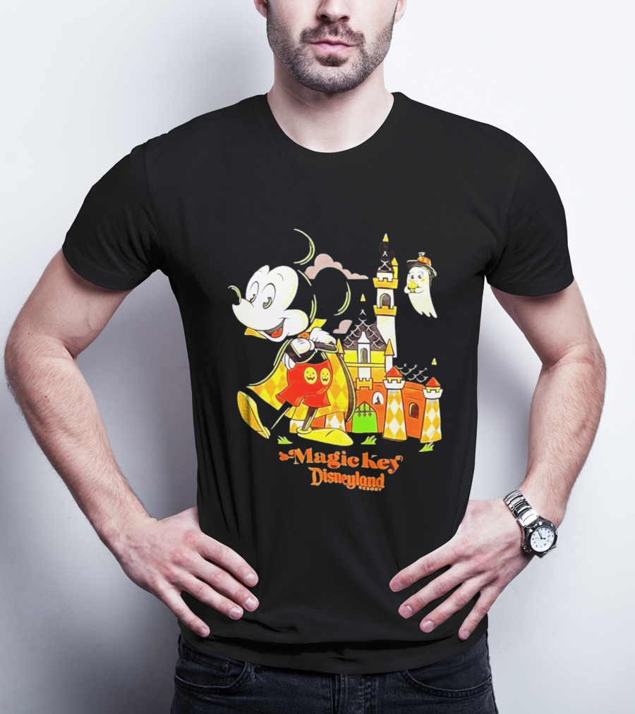 Mickey Mouse Magic Key Disneyland Resort Halloween Castle Ghost T-Shirt