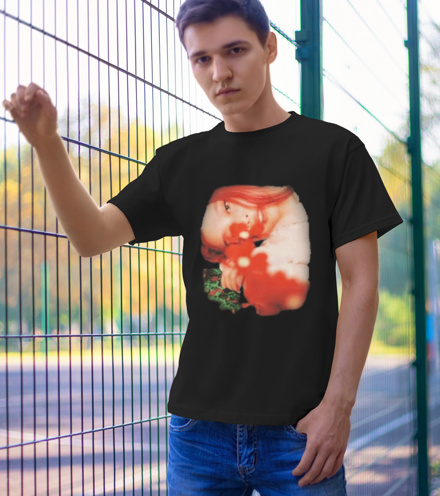 Complex Jennie Flower Photo Red Hair Aesthetic T-Shirt