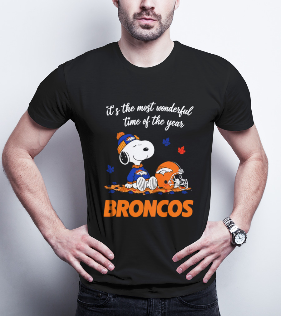 Denver Broncos Snoopy Its The Most Wonderful Time Of Year Autumn Leaves T-Shirt