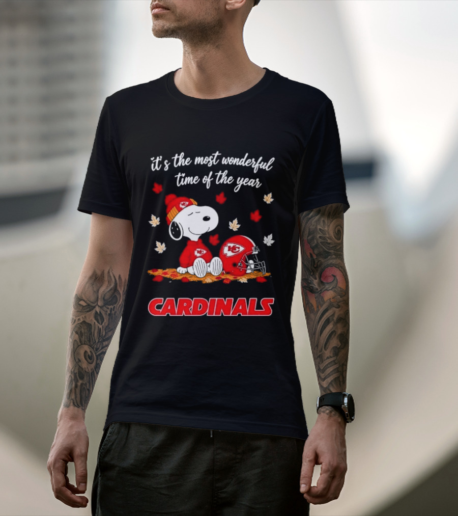 Kansas City Chiefs Snoopy Cardinals Autumn Leaves Helmet Wonderful Time Of Year T-Shirt