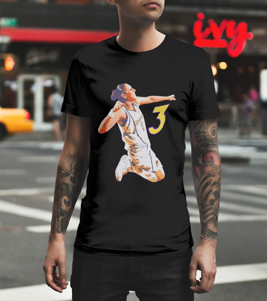 Mercury Diana Taurasi Number 3 Celebration Pose T-Shirt