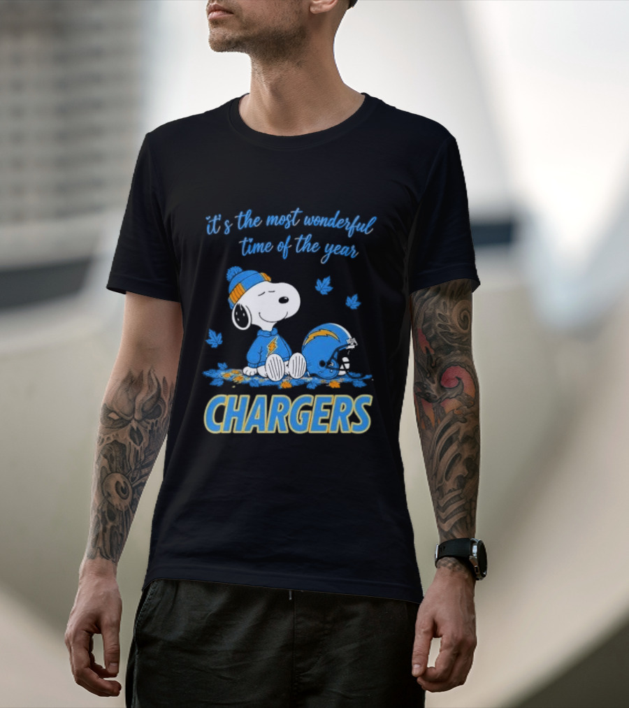 It's The Most Wonderful Time Of The Year Los Angeles Chargers Snoopy Sitting Helmet Falling Leaves T-Shirt
