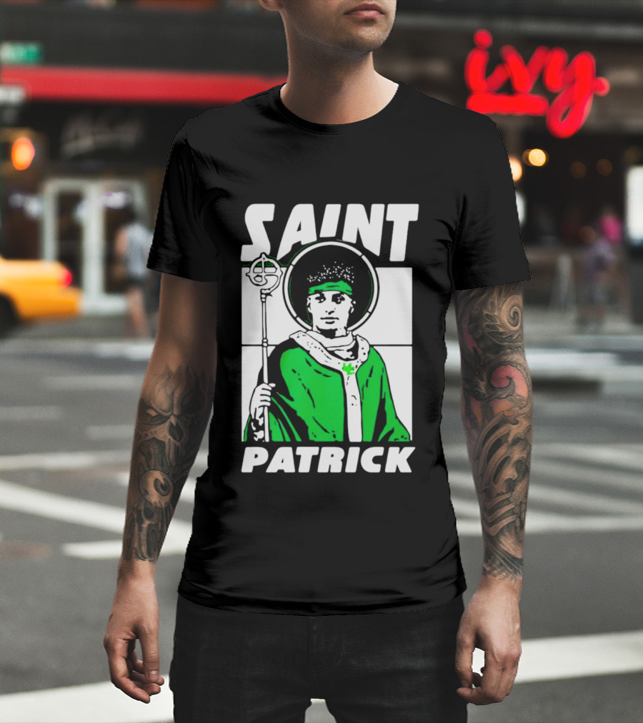 Saint Patrick Mahomes Kansas City Chiefs Iconic Green Halo And Staff T-Shirt