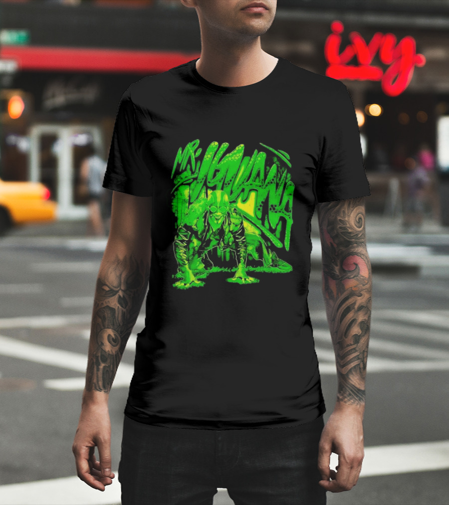 Mr Iguana Crouching Mexican Luchador Green Lizard Scale Graffiti T-Shirt