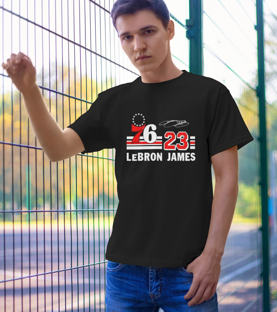 Philadelphia 76 23 Lebron James Red White Stripes Distressed T-Shirt