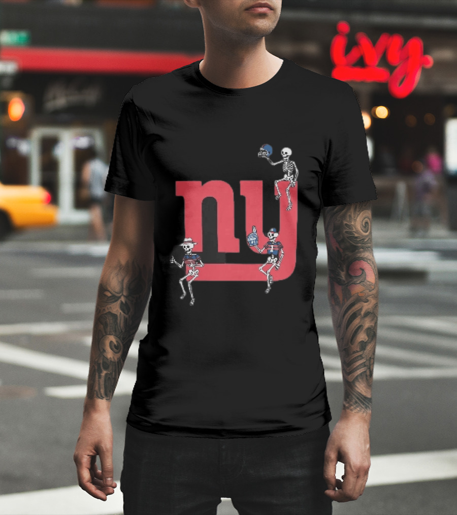 New York Giants Skeletons Dance With Football Helmets T-Shirt