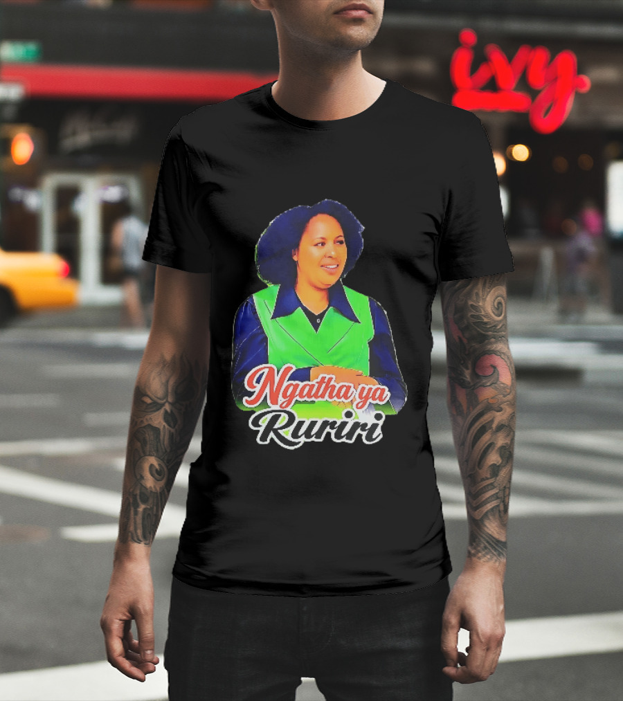 Ngatha Ya Ruriri Afro Woman In Green And Blue Outfit T-Shirt