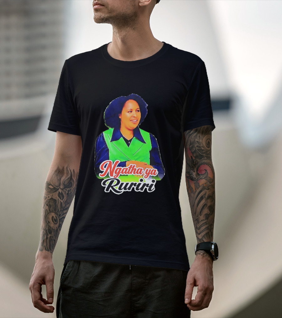 Ngatha Ya Ruriri Afro Woman In Green And Blue Outfit T-Shirt