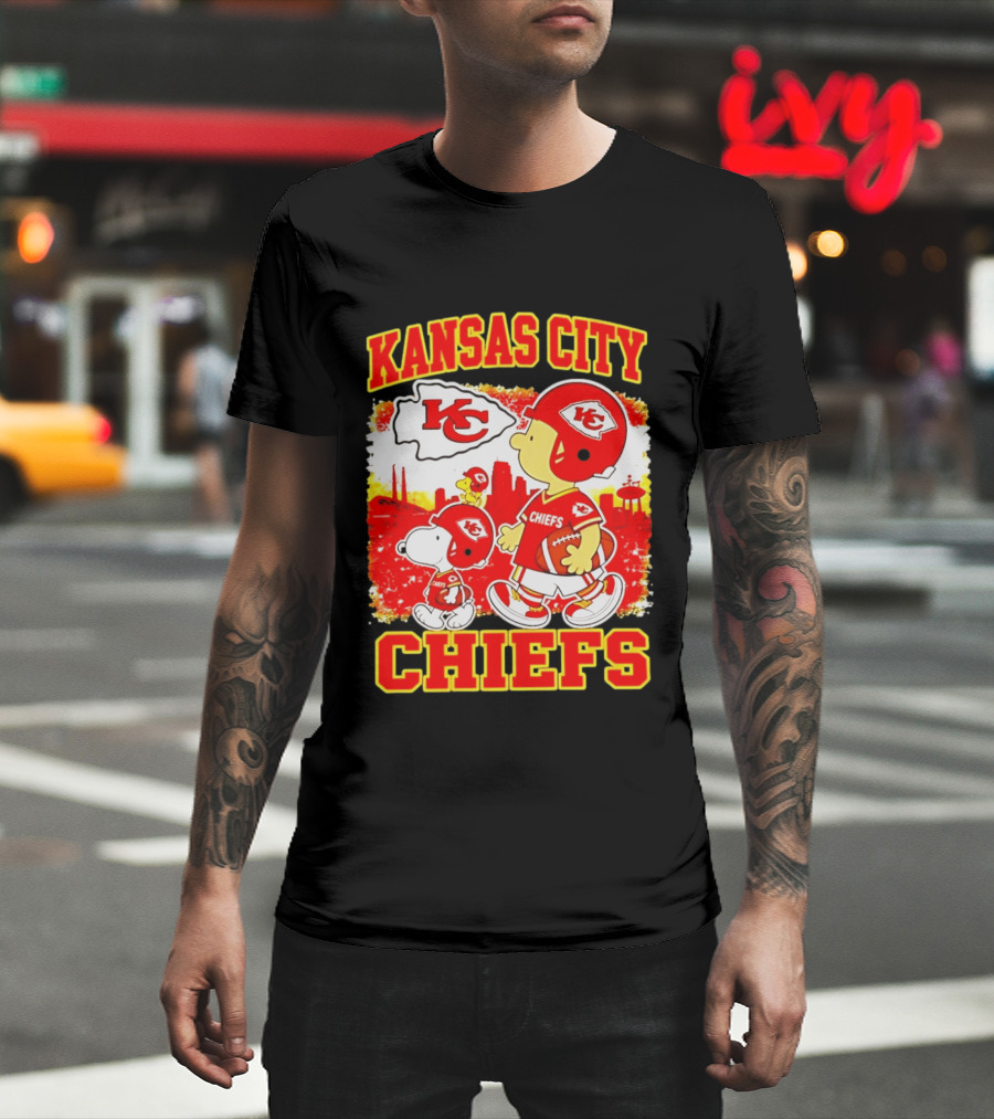 Kansas City Chiefs Snoopy Woodstock Skyline Football 2026 T-Shirt