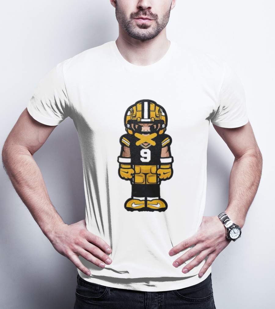 Christian Watson No 9 Chibi Green Bay Packers Football Player T-Shirt