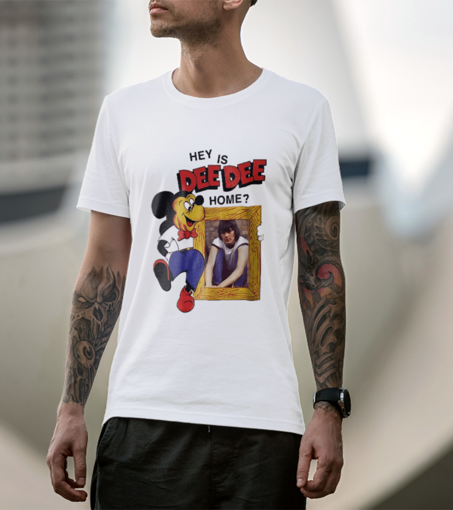 Hey Is Dee Dee Home Cartoon Mickey Mouse Holding Framed Photo T-Shirt