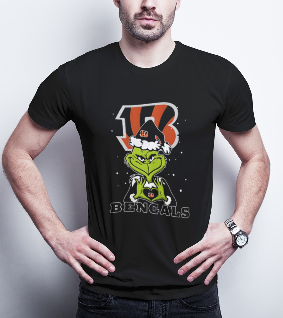 Cincinnati Bengals Grinch Making Heart Hands Christmas T-Shirt