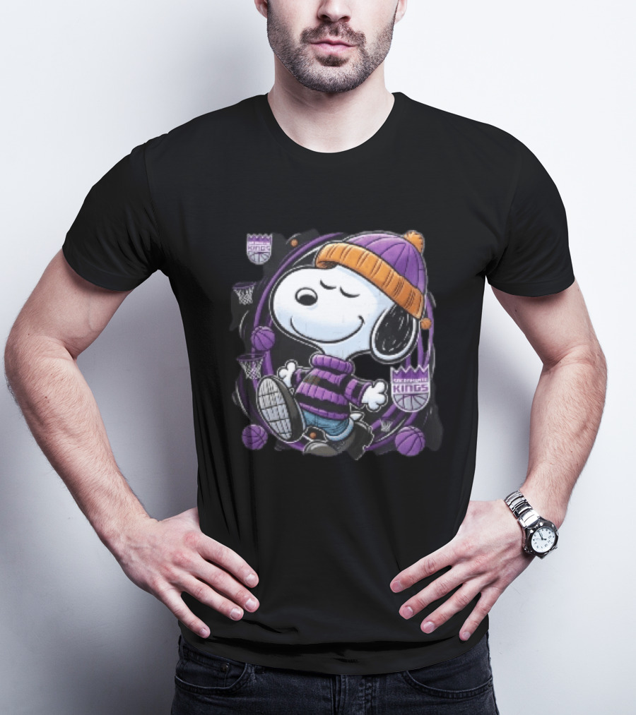 Sacramento Kings NBA Snoopy Walking Beanie Striped Basketball Hoops T-Shirt