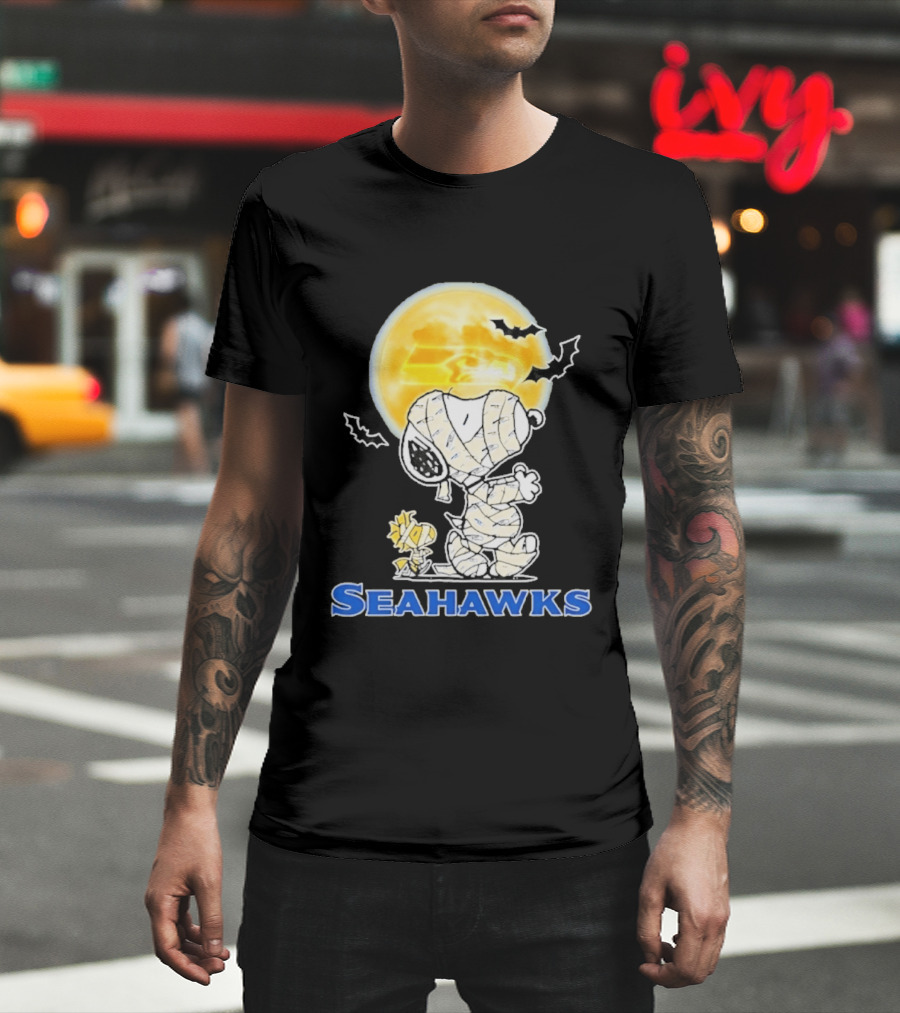 Seattle Seahawks Snoopy Mummy Halloween Moon T-Shirt