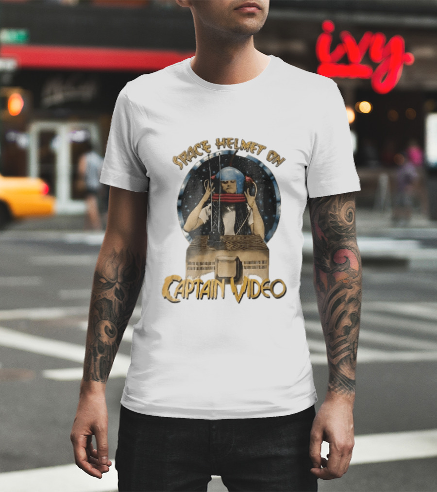Space Helmet On Captain Video Retro Sci Fi Adventure T-Shirt