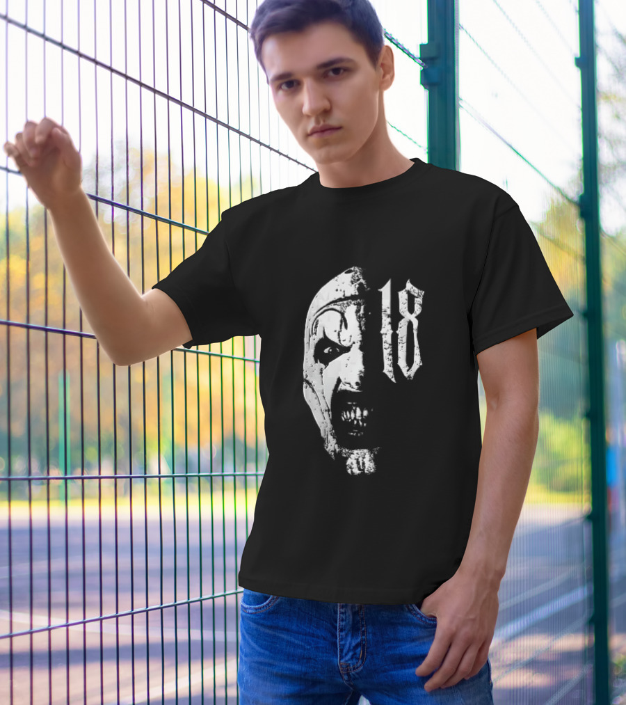18 Terrifier Clown Distressed Half Face Screaming T-Shirt