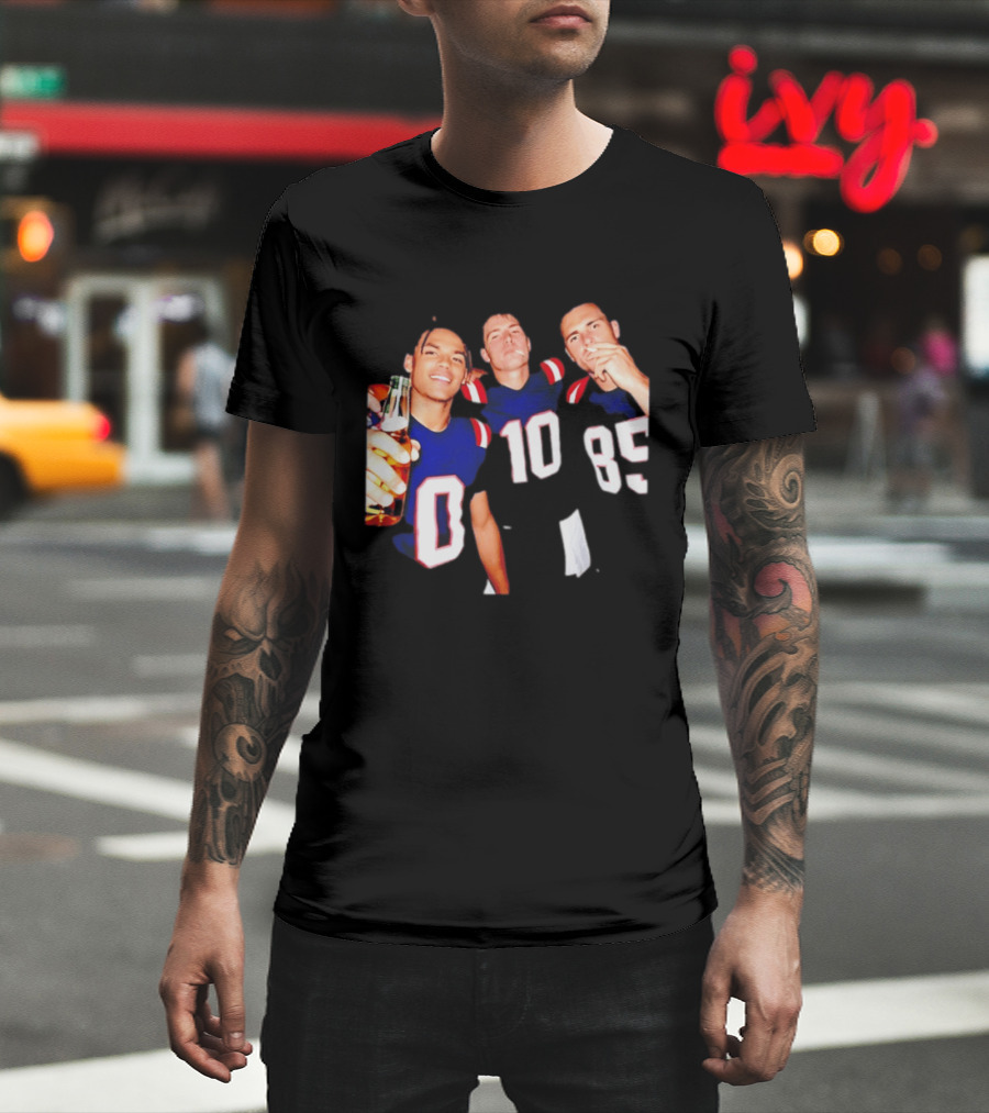 New England Patriots Christian Gonzalez Drake Maye Hunter Henry Cheering With Beer T-Shirt