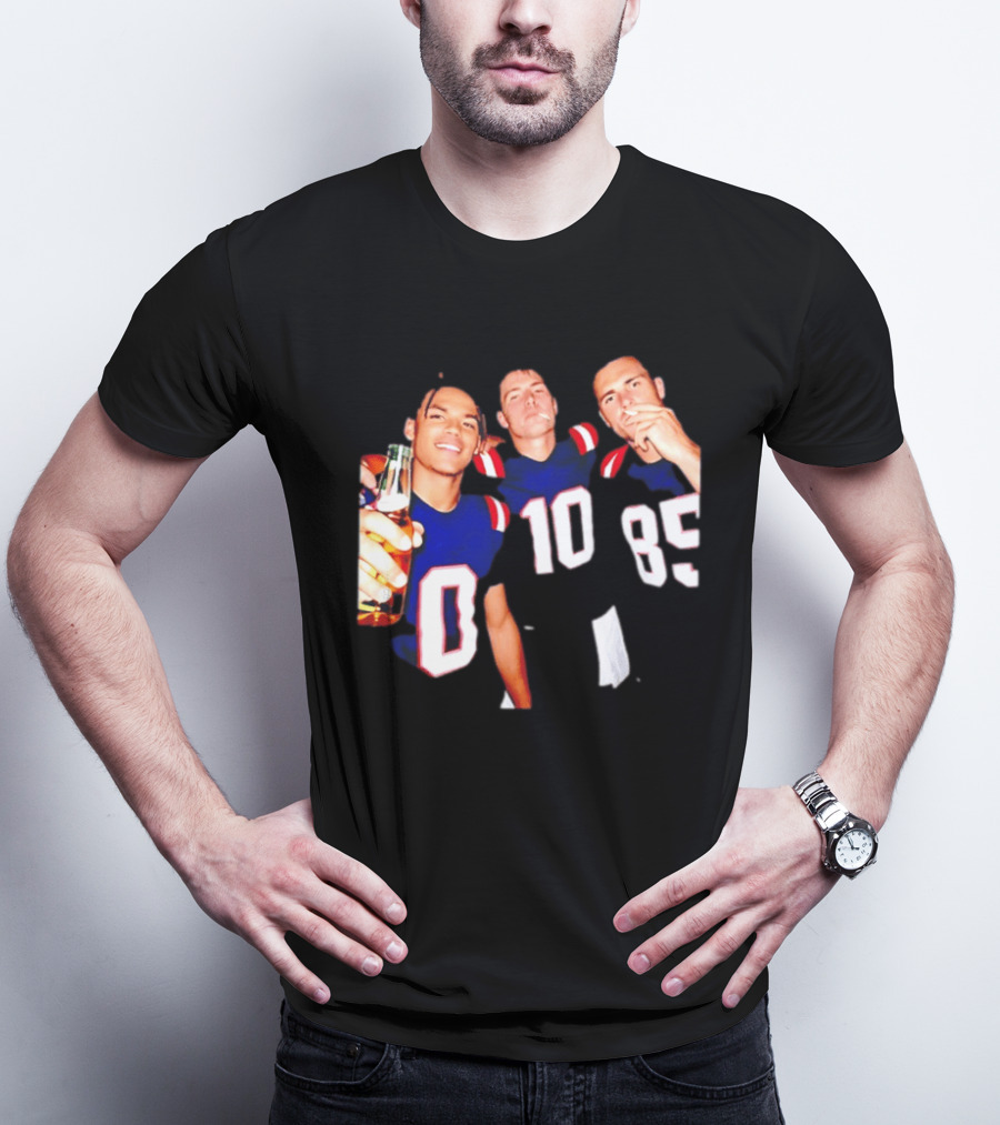 New England Patriots Christian Gonzalez Drake Maye Hunter Henry Cheering With Beer T-Shirt