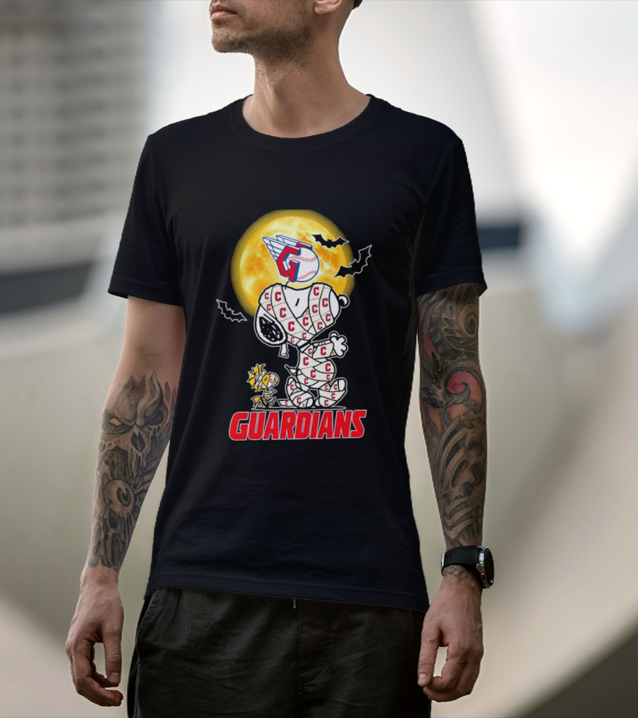Cleveland Guardians Snoopy Woodstock Mummy Halloween Moon T-Shirt
