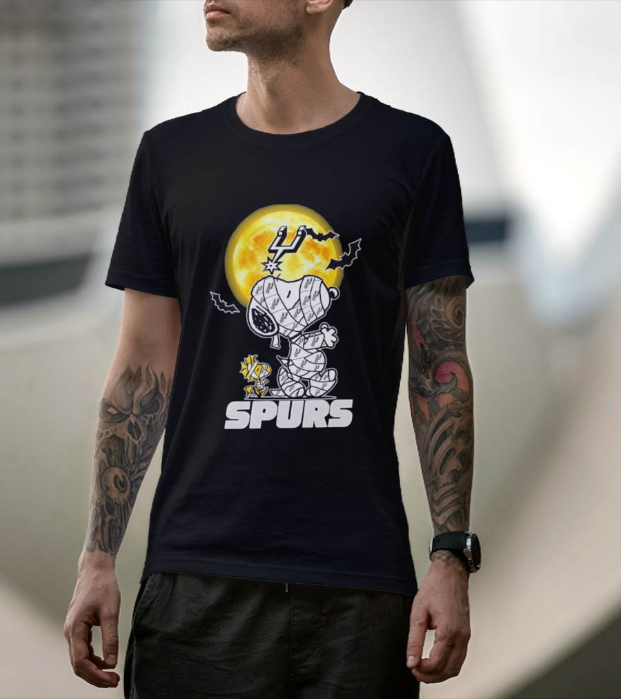 San Antonio Spurs Snoopy Woodstock Halloween Mummy Cosplay T-Shirt