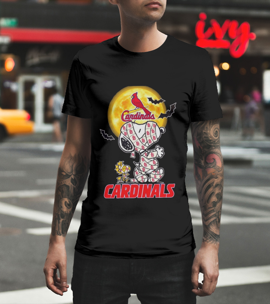 St. Louis Cardinals Snoopy Woodstock Mummy Halloween Moon Bats T-Shirt
