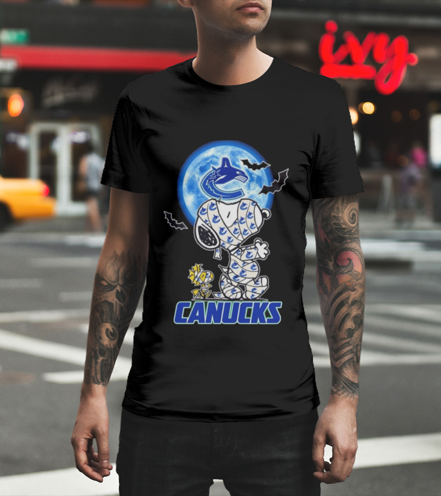 Vancouver Canucks Snoopy And Woodstock Mummy Halloween T-Shirt