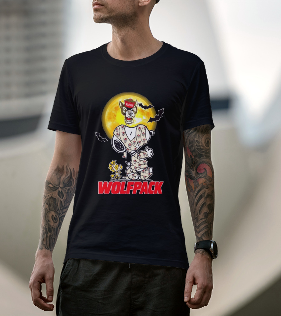 NC State Wolfpack Snoopy Woodstock Halloween Mummy Cosplay Moon T-Shirt