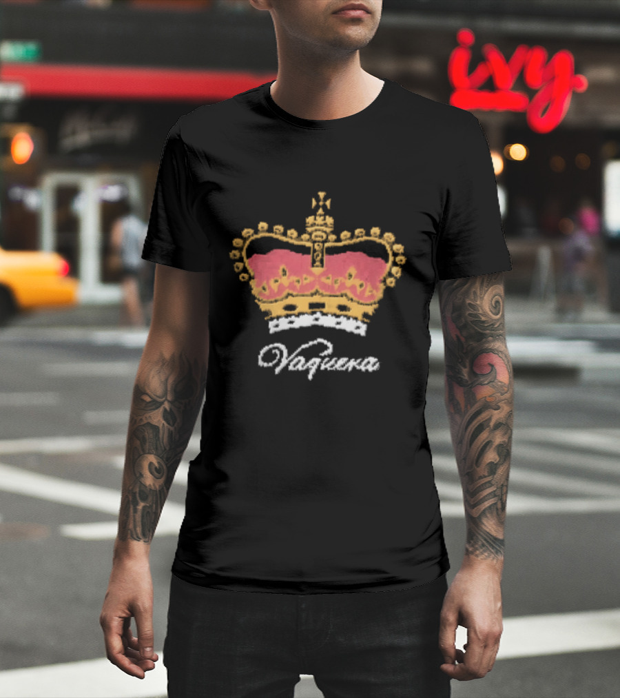 Vaquera Script British Royal Crown Red Gold White Knit T-Shirt