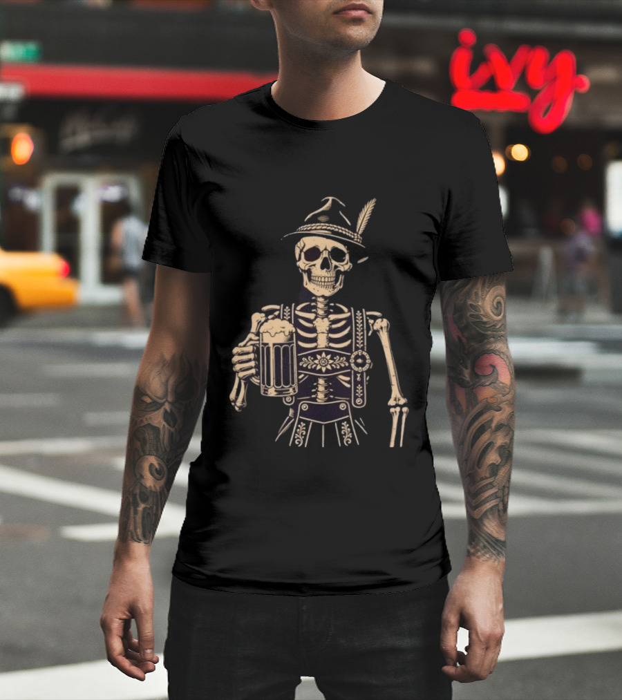 Oktoberfest Skeleton In Lederhosen With Beer And Bavarian Hat T-Shirt