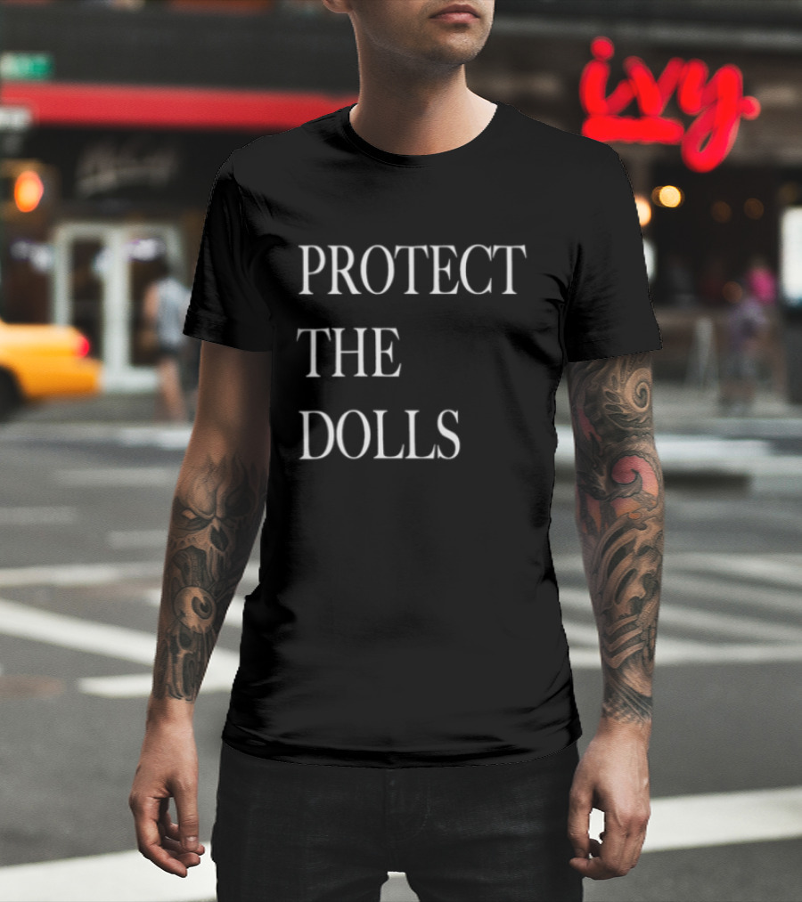 Mac Cosmetics Viva Glam Conner Ives Protect The Dolls T-Shirt