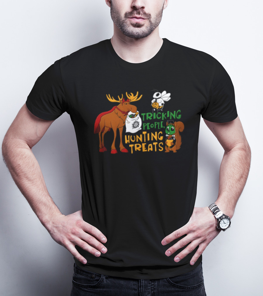 Tricking People Hunting Treats Moose Squirrel Ghost Halloween T-Shirt