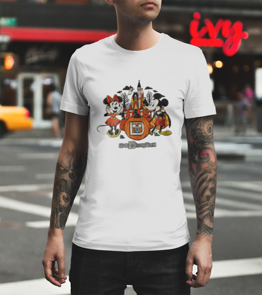 Walt Disney World Halloween Minnie Mouse Mickey Castle Pumpkin T-Shirt