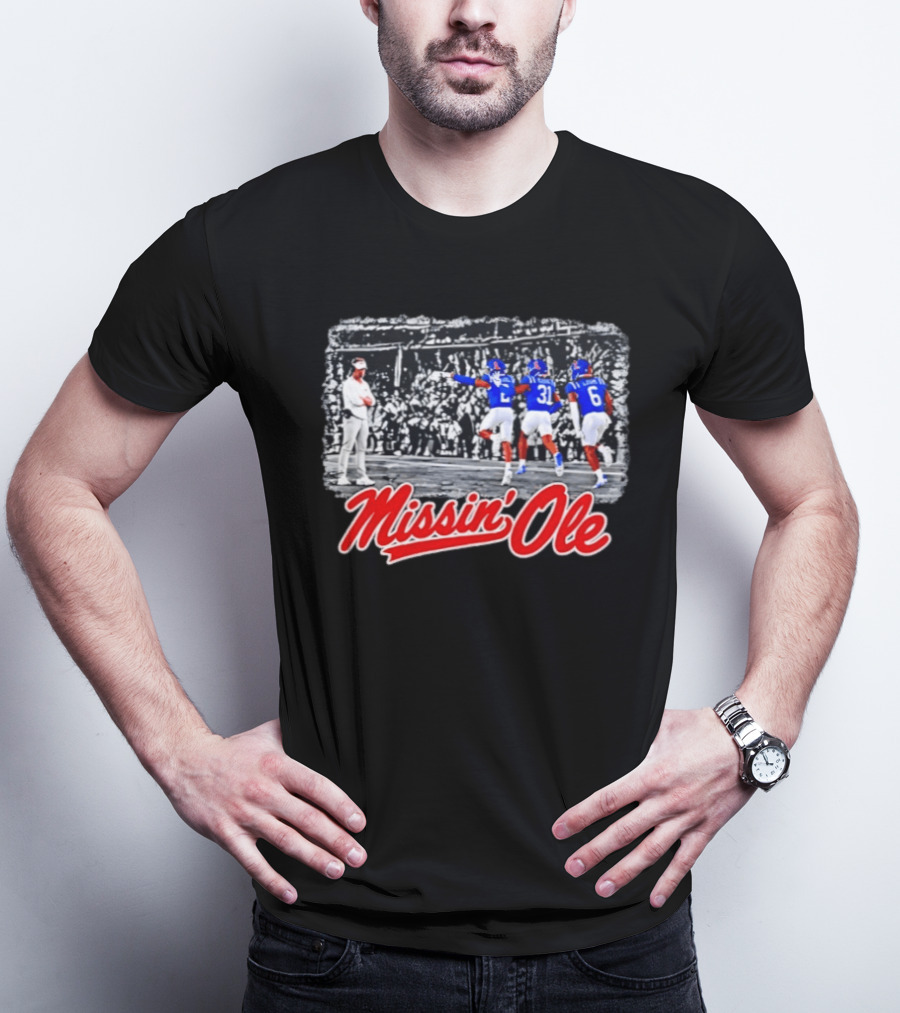 Missin' Ole Mississippi Football Scene With Players And Coach T-Shirt