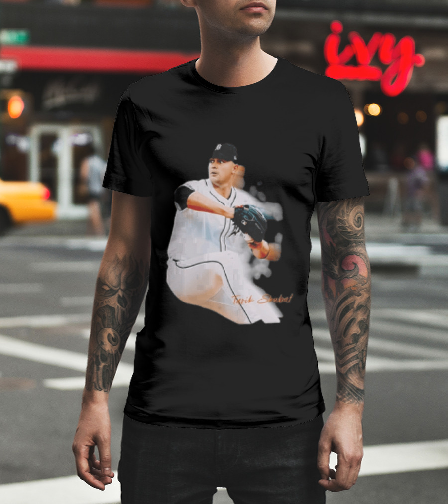 Detroit Tigers Tarik Skubal Pitcher Action Baseball T-Shirt
