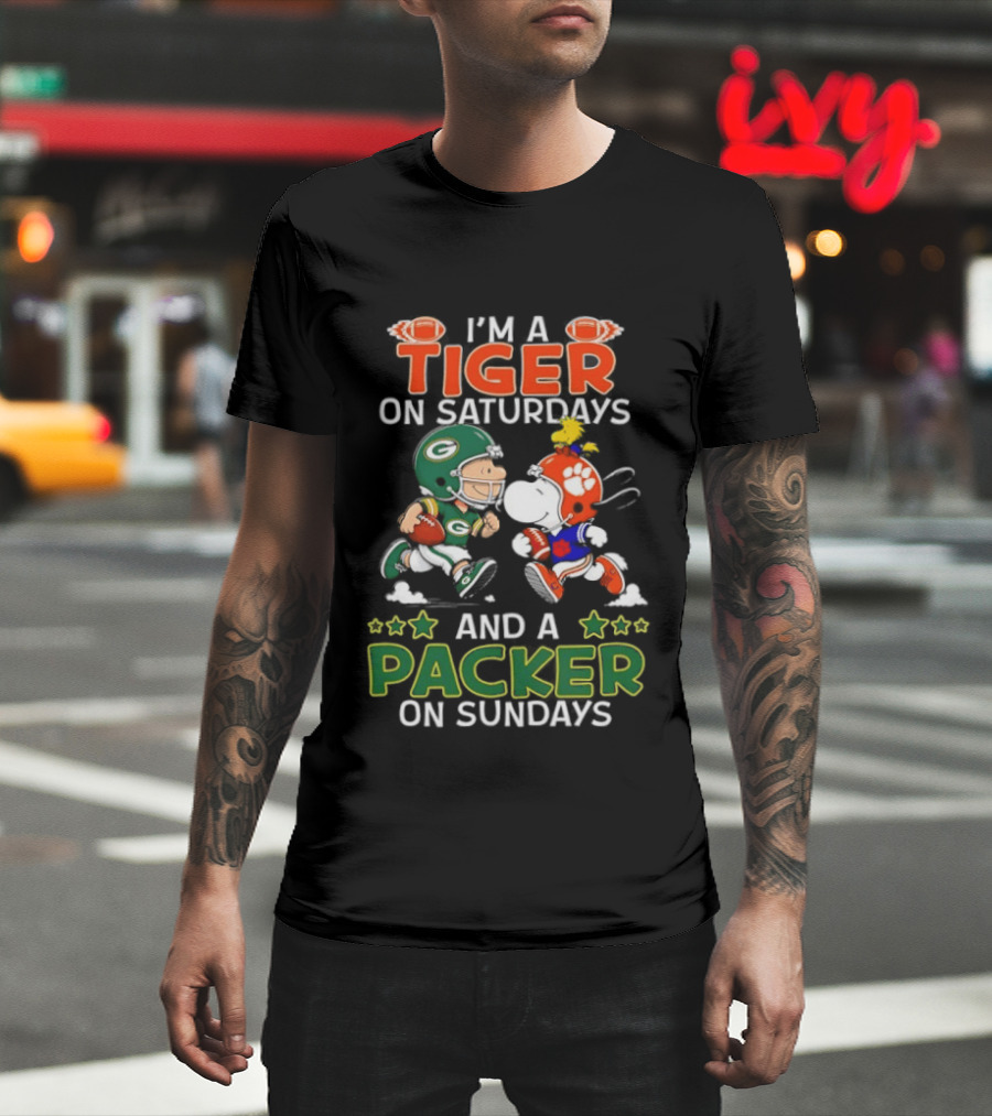 I'm A Tiger On Saturdays And A Packer On Sundays Charlie Brown Snoopy T-Shirt