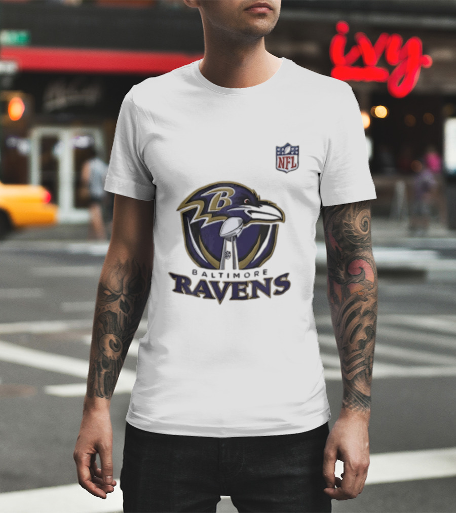 Baltimore Ravens Lamar Jackson 8 NFL Logo Ravens Football T-Shirt