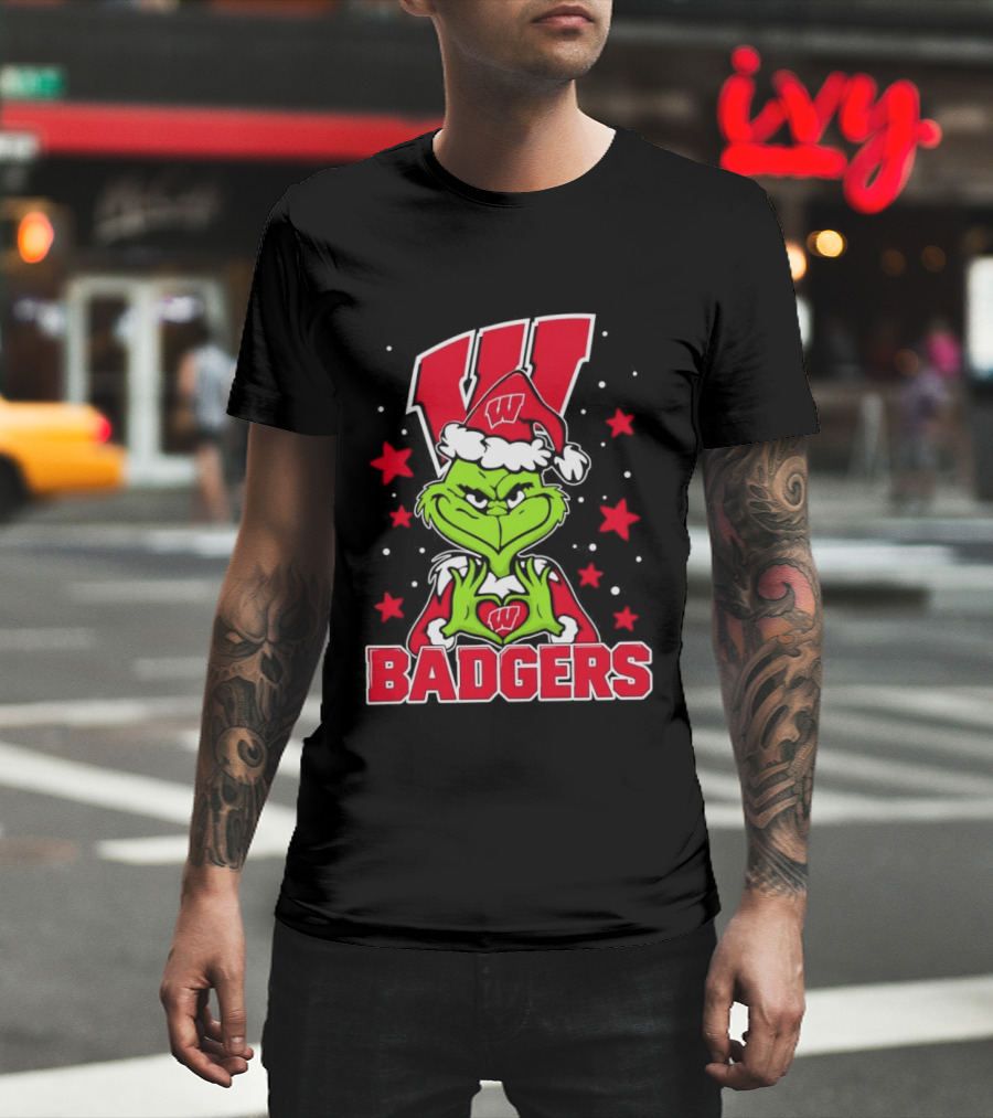 Grinch Wearing Wisconsin Badgers Hat Christmas Sports Fan T-Shirt