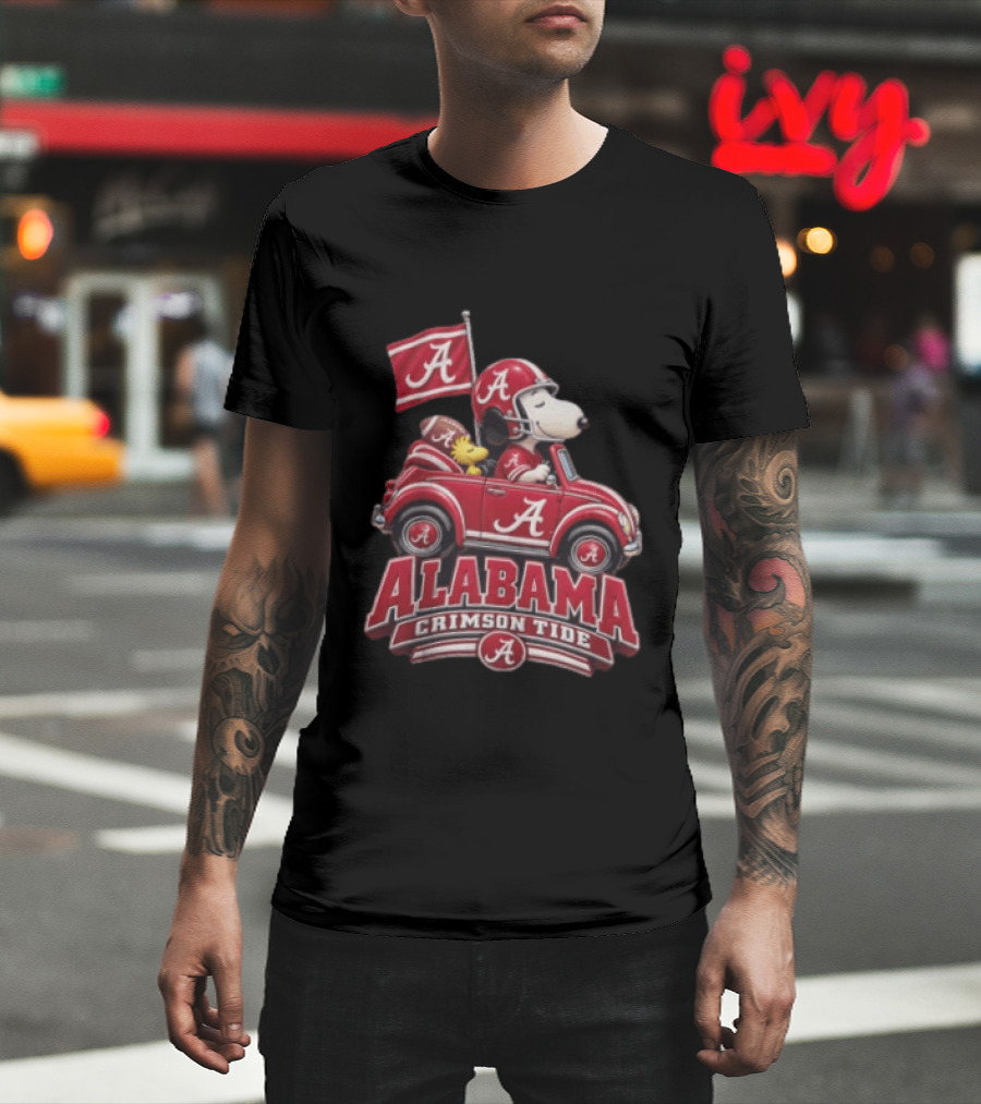 Alabama Crimson Tide Snoopy And Woodstock Driving Red Car T-Shirt