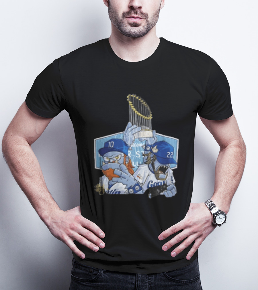 Los Angeles Dodgers Justin Turner Clayton Kershaw Blue Orcs Holding Trophy T-Shirt