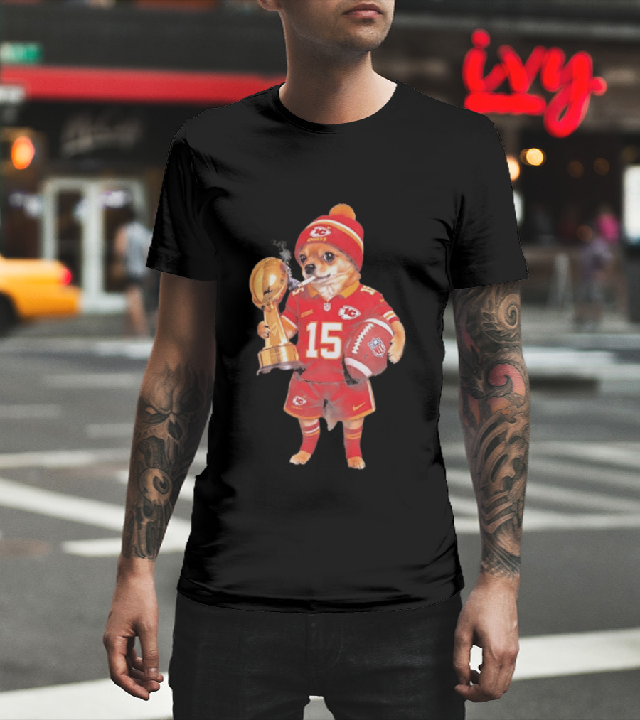 Kansas City Chiefs Chihuahua Trophy Smoking NFL Patrick Mahomes 15 T-Shirt