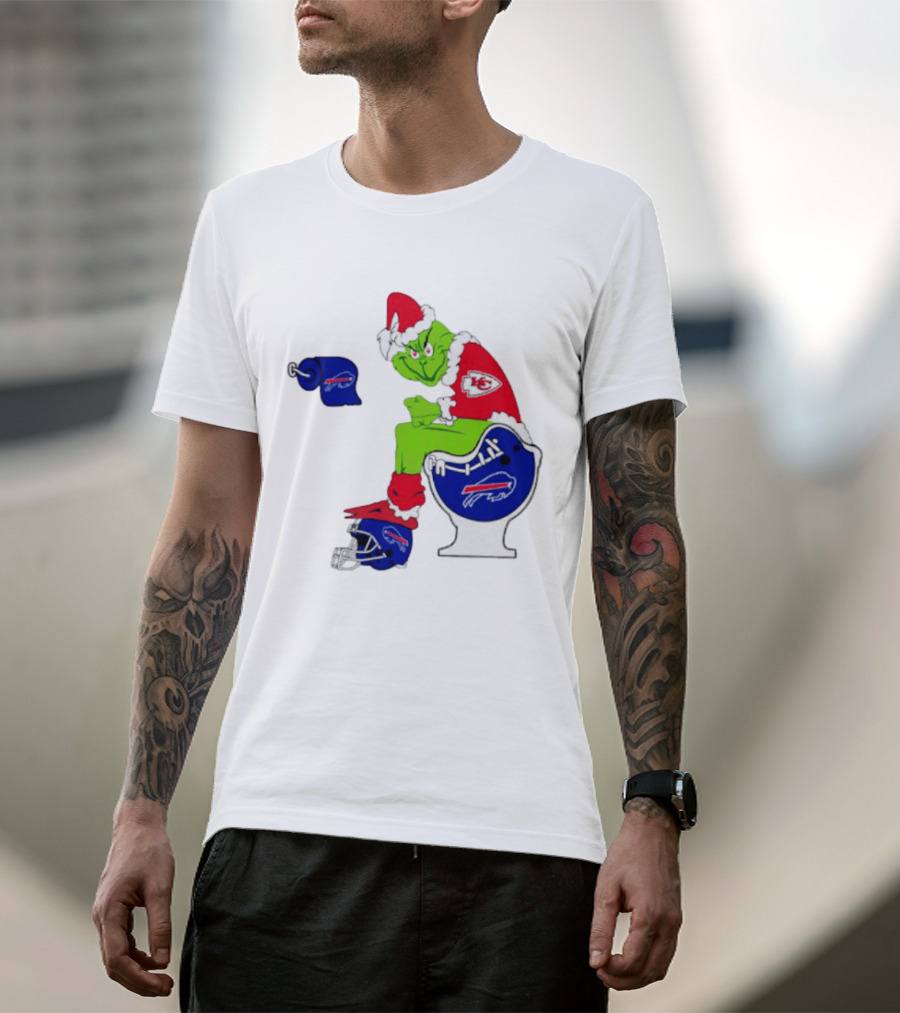 Kansas City Chiefs Grinch Sitting On Buffalo Bills Toilet Football T-Shirt