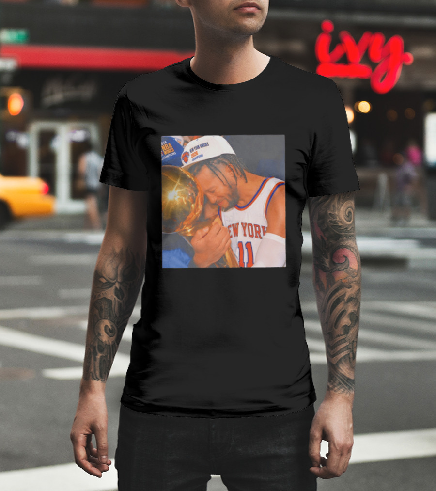 New York Knicks Jalen Brunson 2026 NBA Champions Trophy Moment T-Shirt